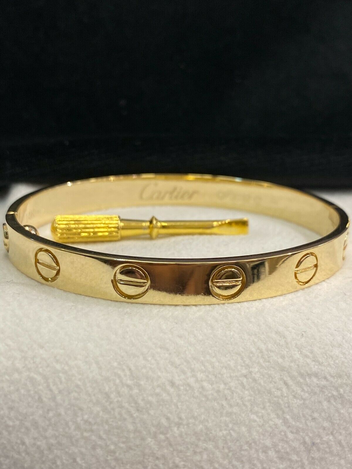 Classy Unisex Oblong Screw Love Bangle Bracelet In 585 Stamped 14K Gold ...